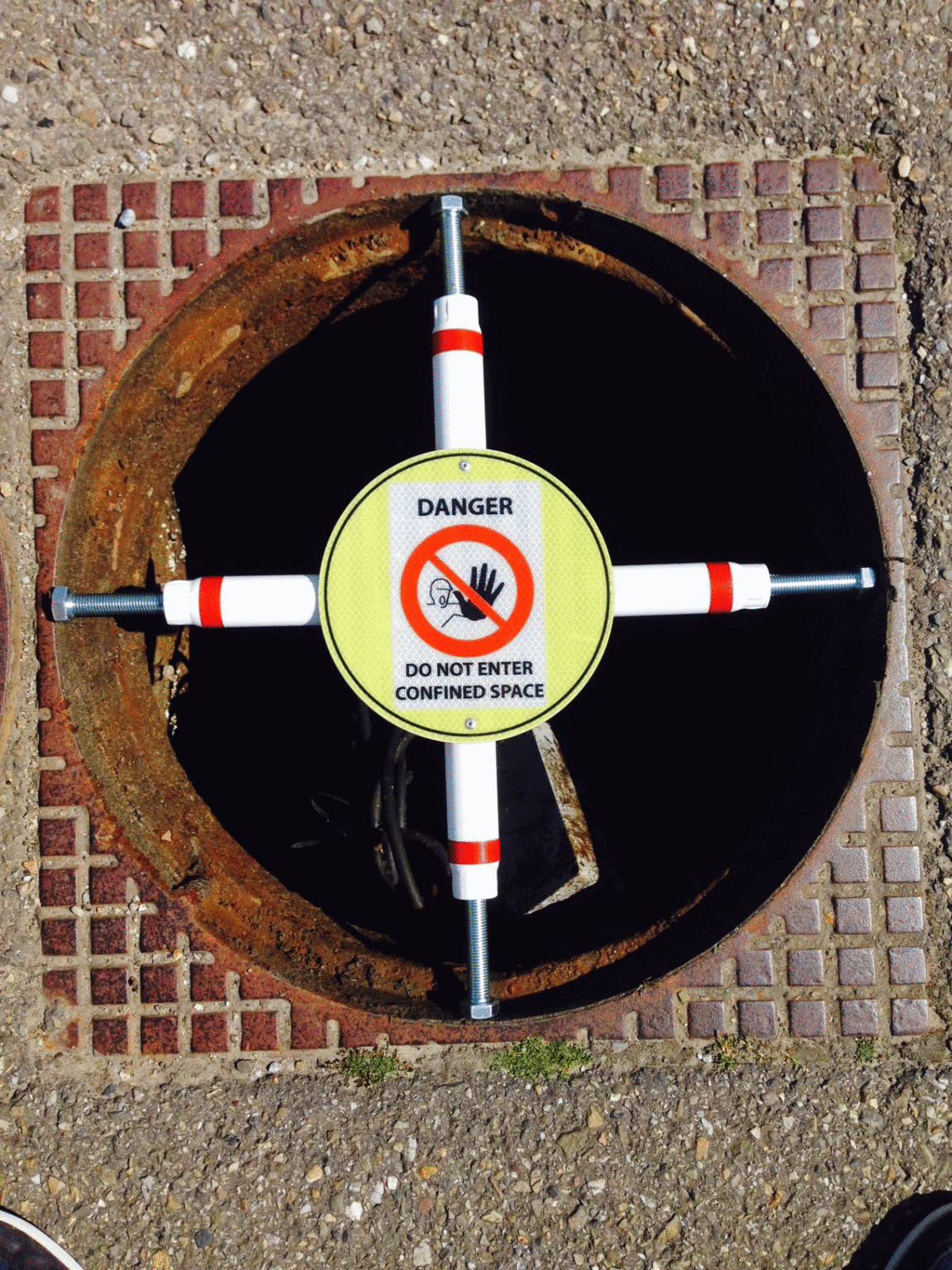 Manhole Entry Barrier - CableSafe